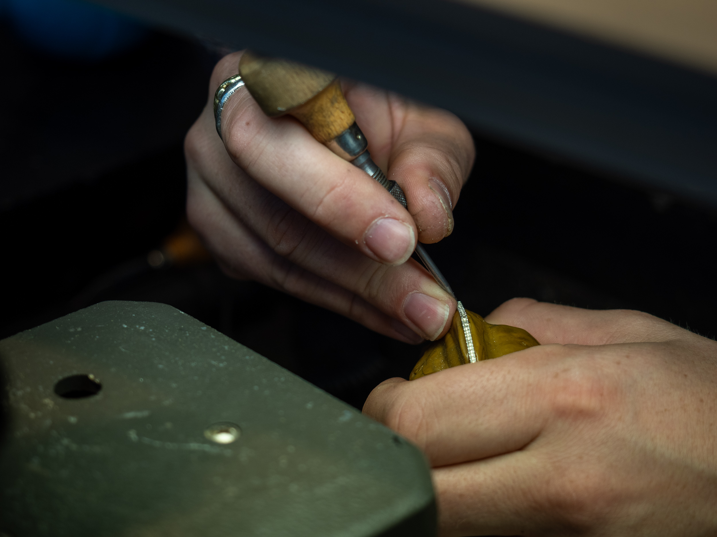 Meet the Jewel-setter... Aymeric Pittet - Digital GemGenève